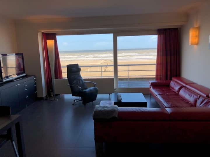 Appartement Met Frontaal Zeezicht In Koksijde - Koksijde