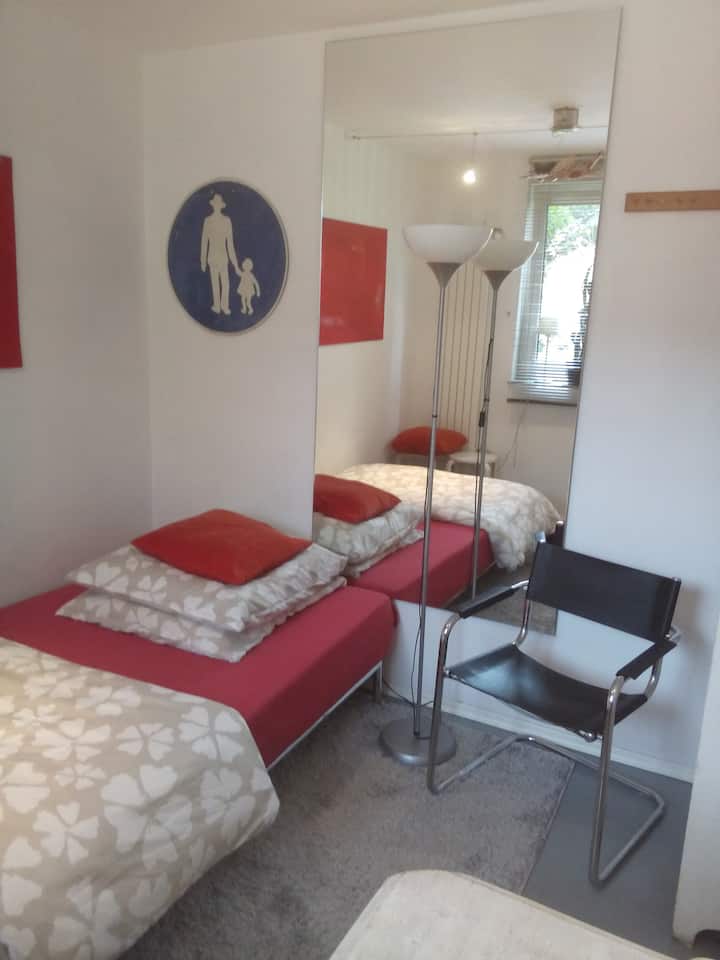 Cozy Room With Private Bathroom - Augsburg