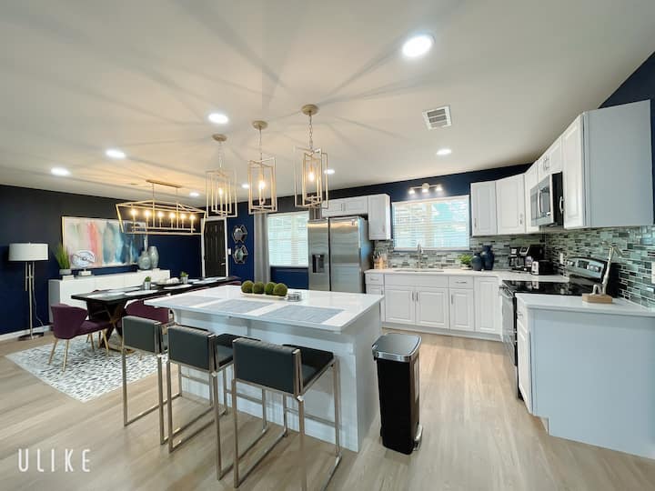Tony’s Hidden Jewel – Entire Modern Home - Amarillo, TX