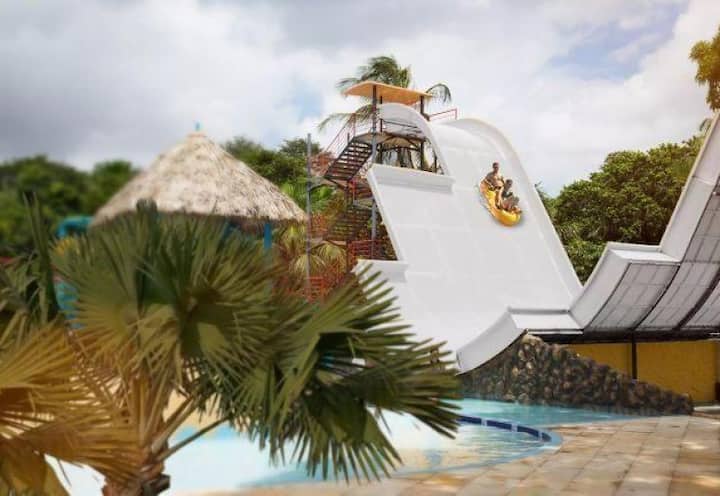 Resort Parque Aquatico 2 Dorm, Comodidade Diversão - Caldas Novas