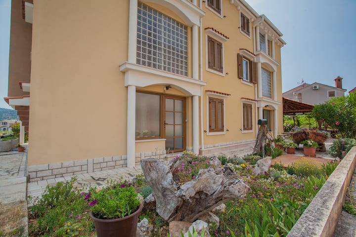 Apartman 2 - Cres, Croatia
