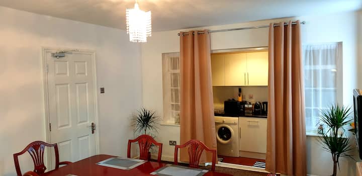3 Bedroom Apartment Close To City Centre - Nottingham