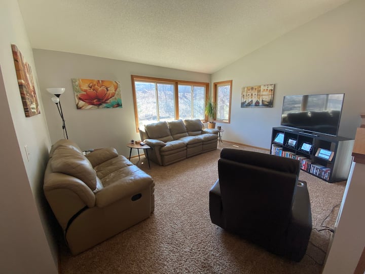 Cheerful 1 Private Bedroom In Residential Home - Farmington, MN