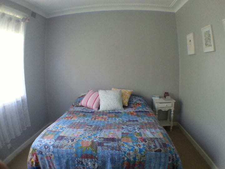 Clean, Comfortable And Central! - Newcastle