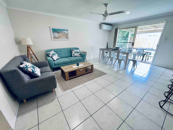 Family Pet Friendly House, Sandstone Point - Sandstone Point