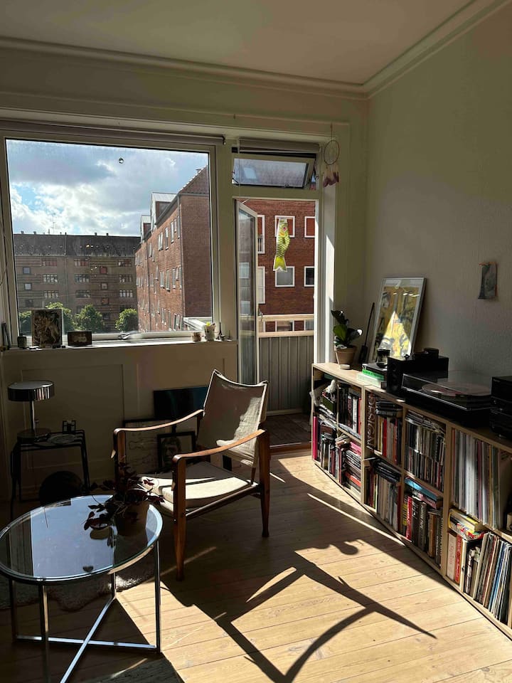 Lovely 1-bedroom Apartment W/ 2 Balconies. - Copenhaga