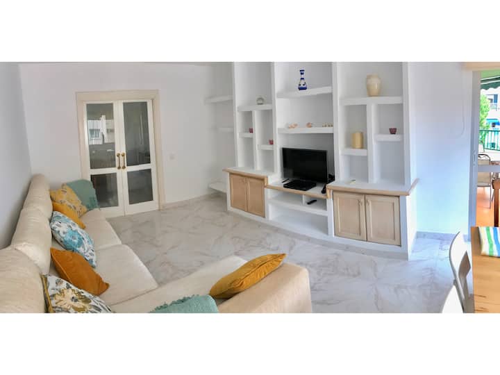 Bright Apartment In The Centre Of Fuengirola - Fuengirola