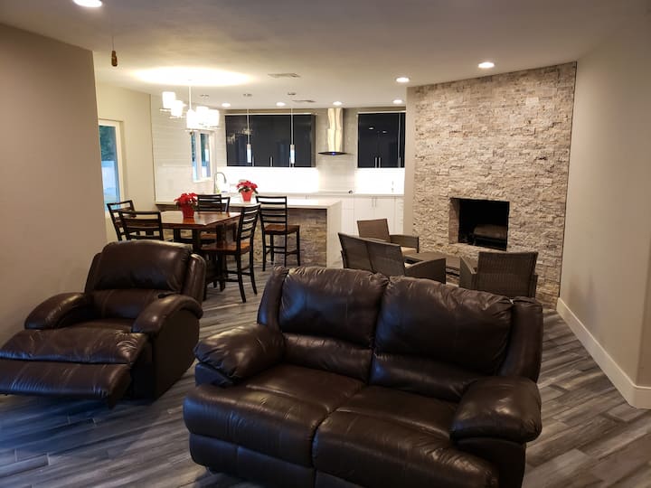 Luxury Private Bedroom With Heated Pool! - Mesa, AZ