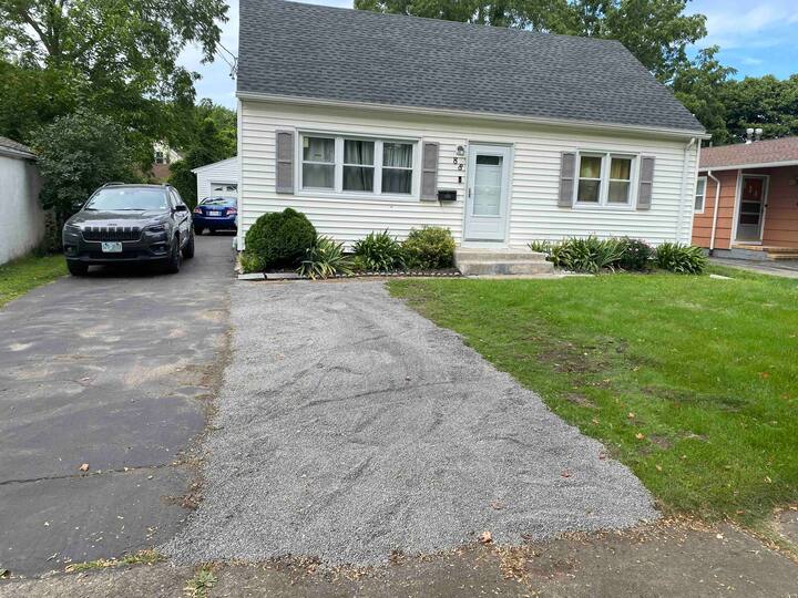 1 Bedroom Vacation Home. Free Parking. Airport 3mi - Rochester, NY