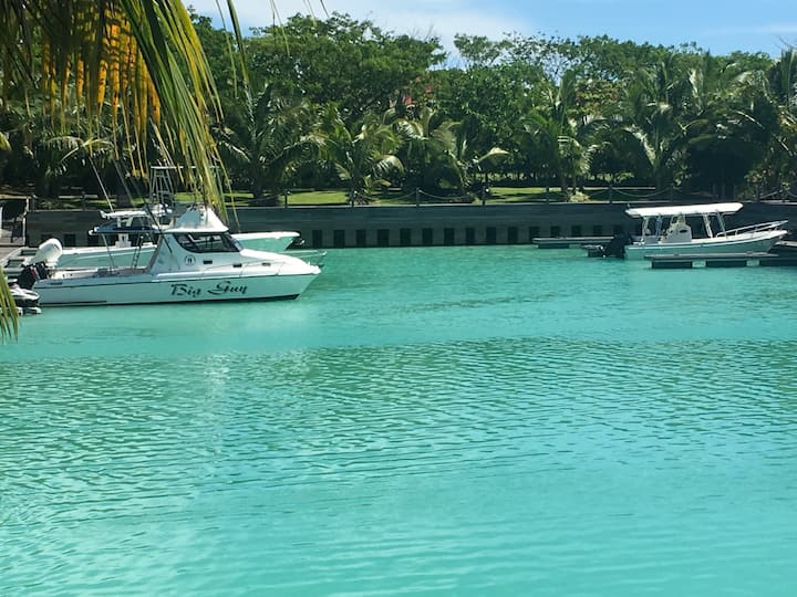 Private Waterfront Garden Apartment With Jetty - Victoria, Seychellen