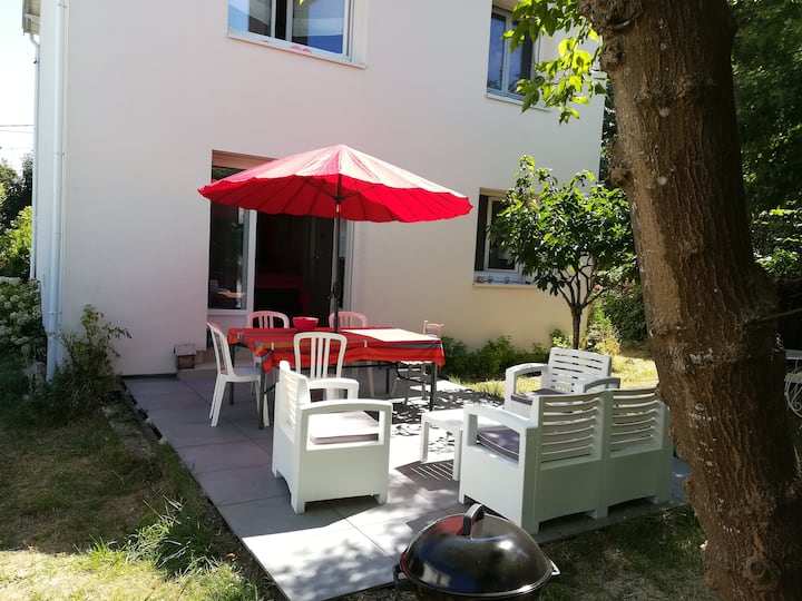 Royan: Grande Maison, 6mn à Pied De La Plage. - Royan