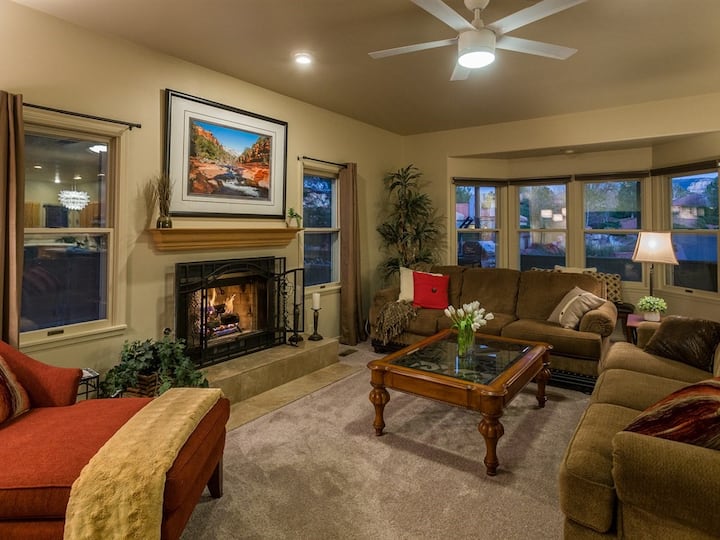 Heart Of Sedona! Hot Tub & Pet/kid Friendly! - Sedona, AZ