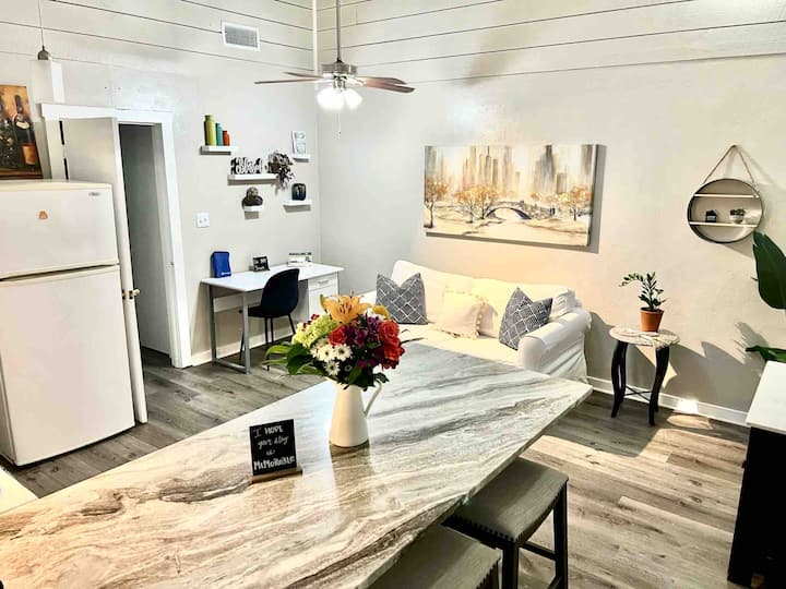 Cozy One Bedroom Farm-style 7 Min From Downtown - Doak Campbell Stadium Tallahassee