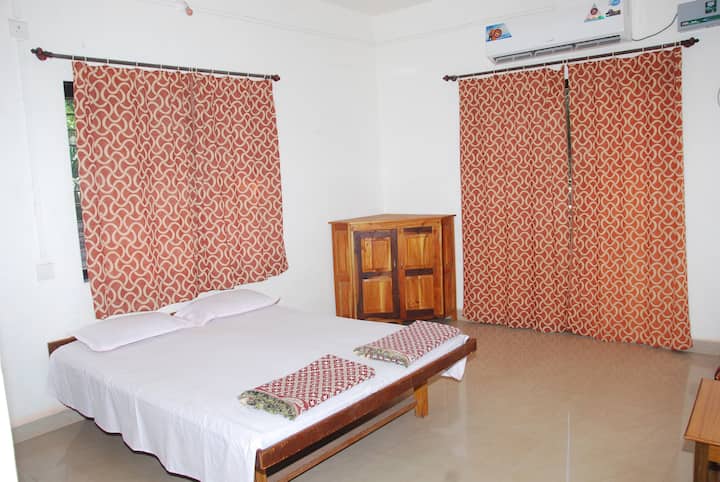 Beachcroft - Ac Deluxe Room 3 - Dapoli