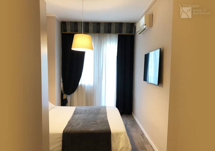 Eleganza Discrezione Sono A Vs Disposizione - Stresa