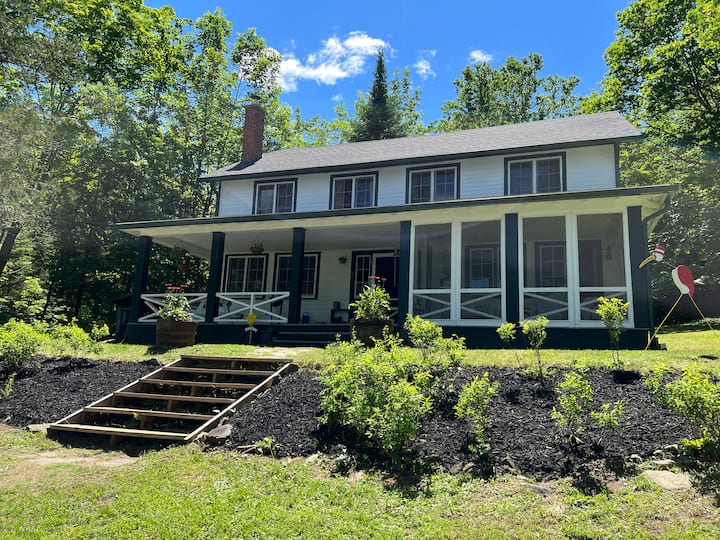 Waterfront Classic Cottage In Huntsville, Muskoka - Huntsville