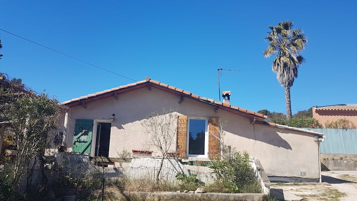 Jolie Petite Maison Dans La Campagne Marseillaise - Aubagne