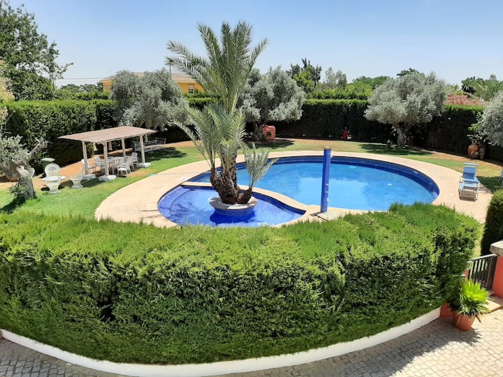 Finca Rural La Cañera 10.000m2, Hasta 16 Huéspedes - Utrera