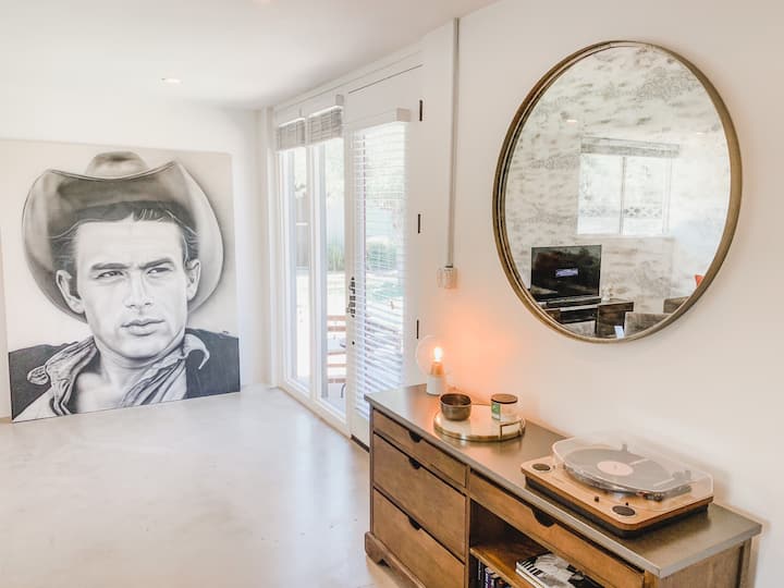 Arcadia Condo With Stylish, Industrial Vibe - Paradise Valley, AZ
