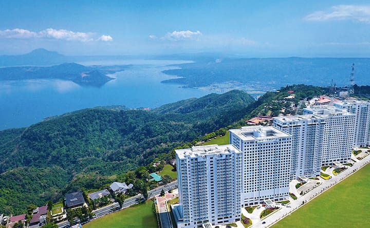 2 Ultra-modern, Ig-worthy Units - Tagaytay
