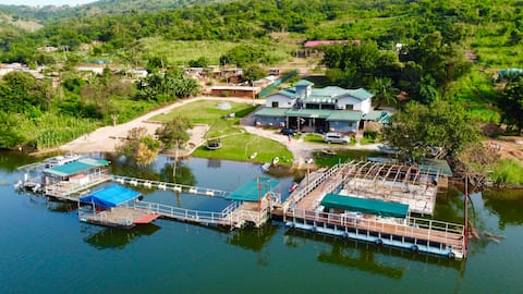 Akosombo Vacation Rentals & Homes - Eastern Region, Ghana | Airbnb