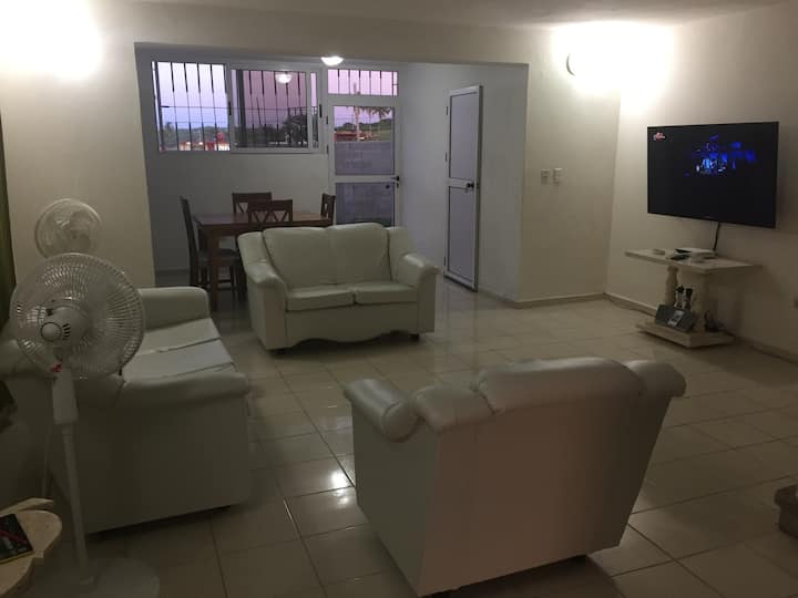 Room 4, Beach & Pool, Casa Santamareya Near Havana - Havanna