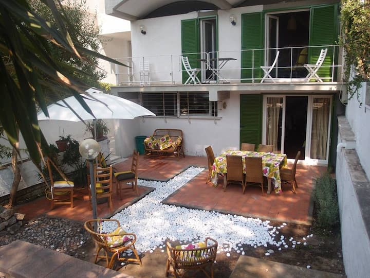 Villetta In Residence  A 15 Metri Dalla Spiaggia - Terracina