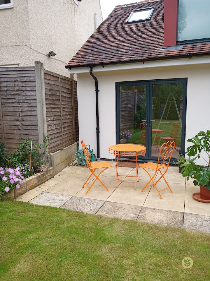 Garden Ensuite With Patio & Parking In Oxford - オックスフォード