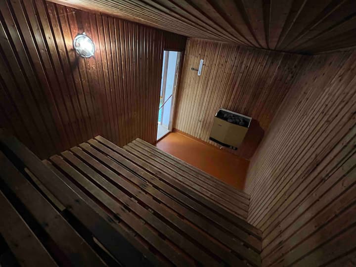 3 Sovrum, Stor Bastu, Stor Tomt Och Inga Grannar - Värnamo