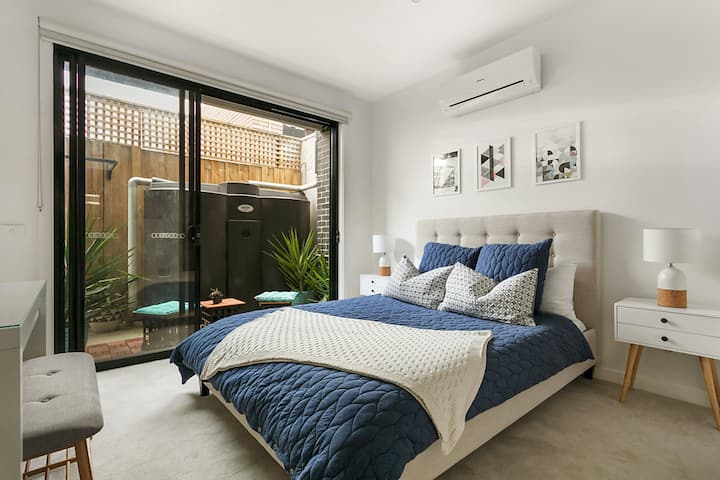 York Street Oasis - St Albans, Australia