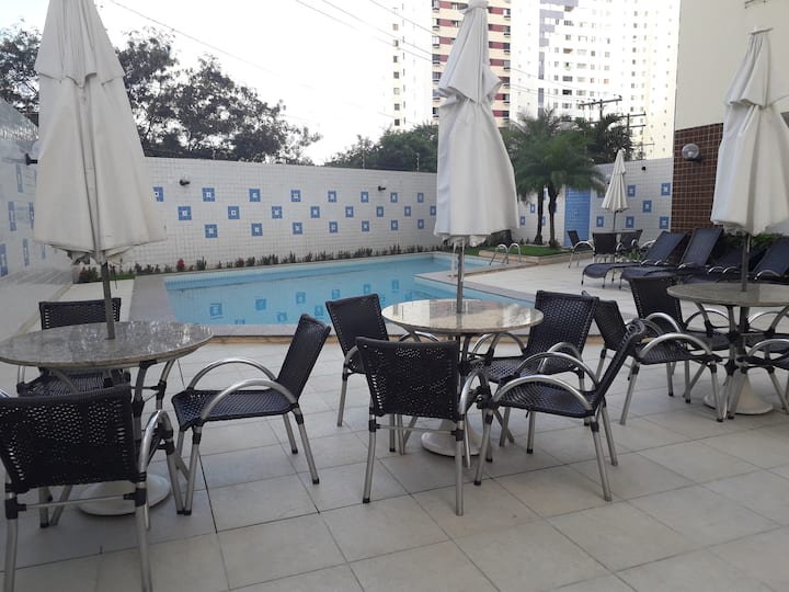 Apartamento Super Ventilado, óTima Localização - Barra