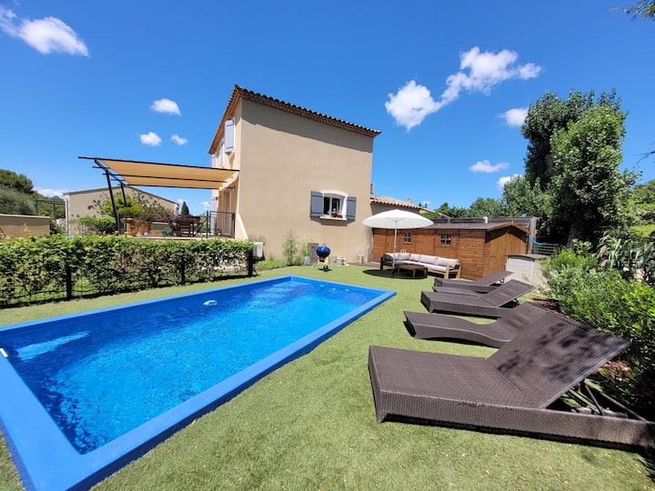 Maison + Piscine Idéalement Située En Provence - Vaucluse