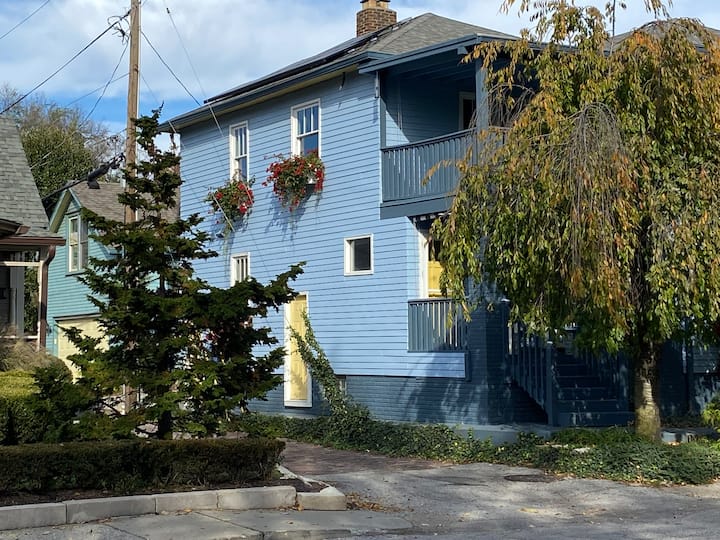 The Blue House Apartments - Indianapolis, IN