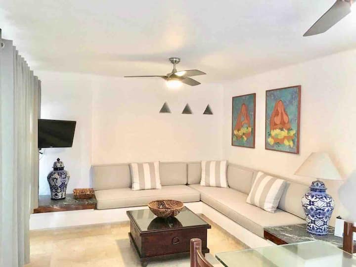 Villa En Isla Dorado Club Santiago Manzanillo Col. - Manzanillo, Colima, Mexico