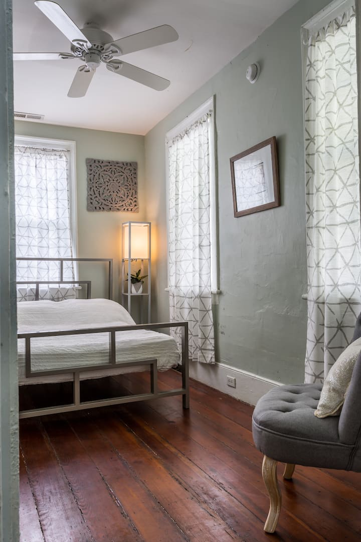Notso Hostel Carissa Room - Charleston, SC