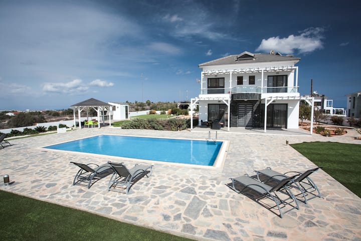 Ayia Napa Bay View Villa - Welcome Home Cyprus! - Ayia Napa