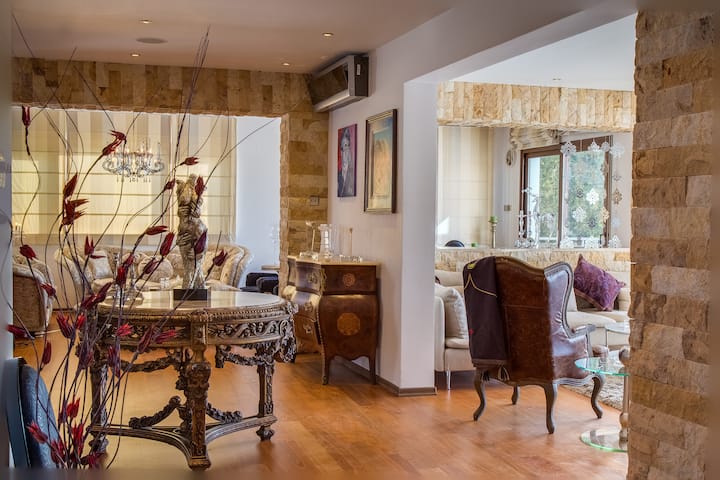 Guru Boutique Suites Rock Star House - Ayia Napa