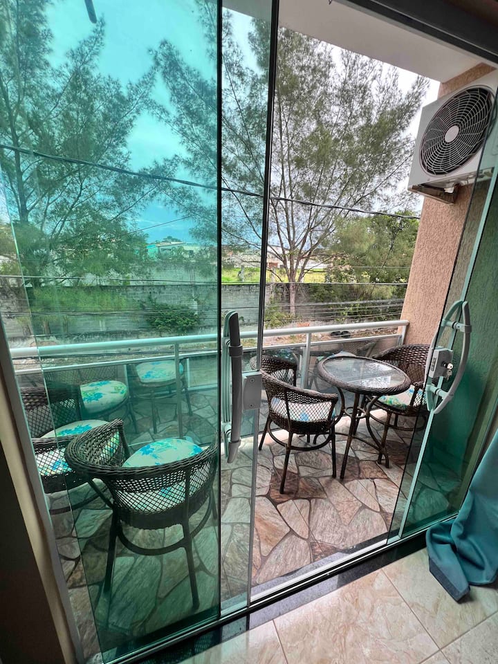 Apartamento 2 Quartos Próximo à Praia/restaurante - Rio das Ostras