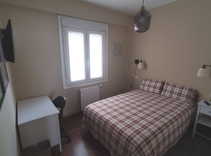 2 Habitación Doble, Acceso Al Piso, Con App Nuki - Vigo