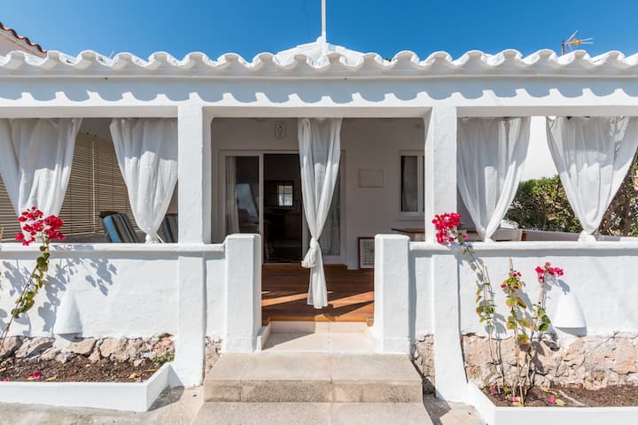 Trèsbelleetaccueillantemaisonrustiqueenborddemar - Binibeca