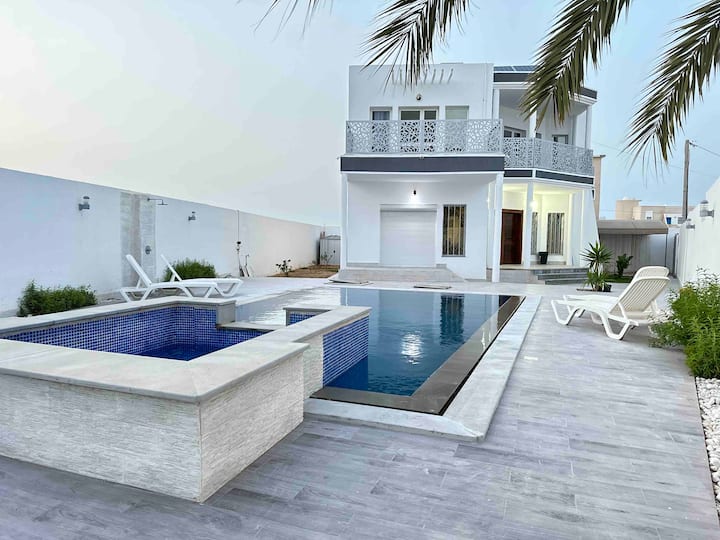 Villa   Saada
    Sans Vis A Vis - Djerba