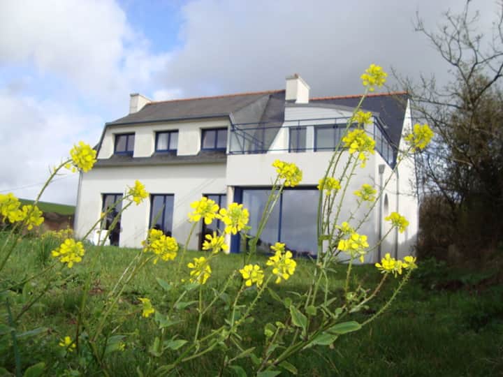 Maison Vue Mer Avec Jardin Privé. - Le Faou