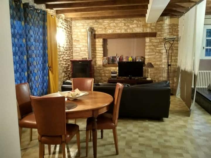 Studio  Avec Terrase Au Rez De Chaussée  De Villa - Figeac