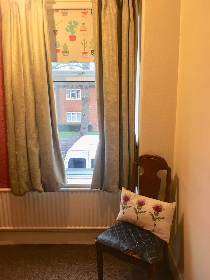 Lovely Room Close To Amenities - Northampton, UK
