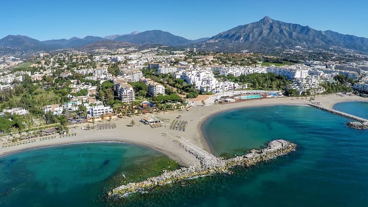 Underbar Lägenhet I Playas Del Duque, Puerto Banus - Marbella