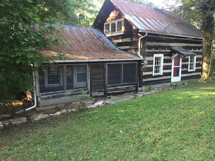 Historic Edens Cabin Lodge - David Crockett Birthplace State Park, Limestone