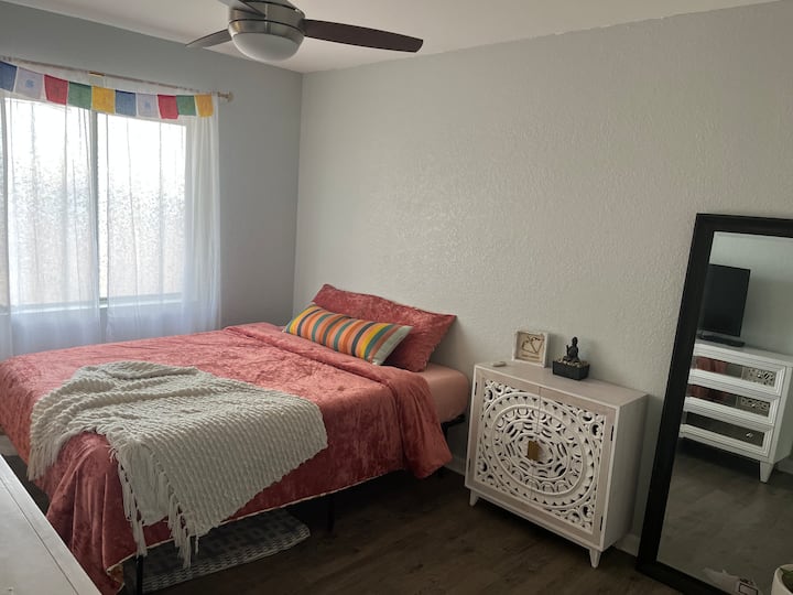 Private Room In Mesa - Apache Junction, AZ