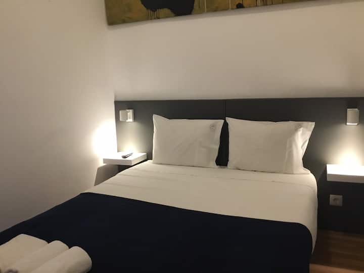 Room 5 - Artistic Guesthouse - 托馬爾