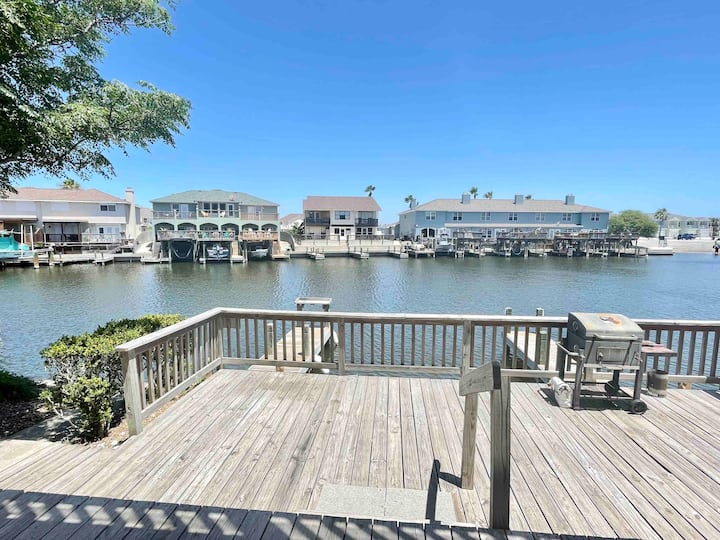 Waterfront Condo With Boat Slip, Close To Beach - Corpus Christi, TX