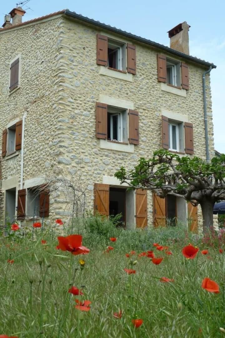 Maison De La Fontaine Llauze Au Cœur Du Village - Le Boulou